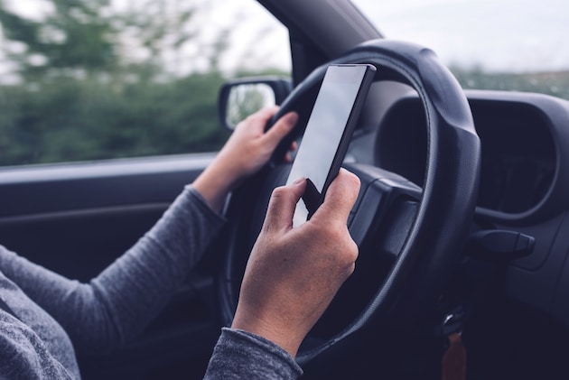 Michigan Distracted Driving Laws | Call Sam